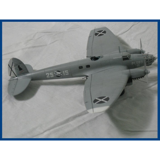 Roden 005 1/72 Heinkel He-111B German bomber airplane 1937 WWII model kit
